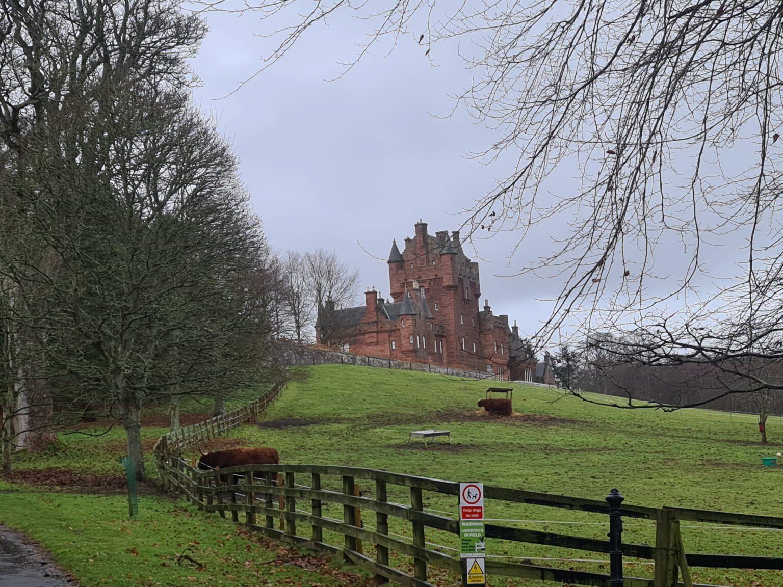 Ayton Castle – A scottish World