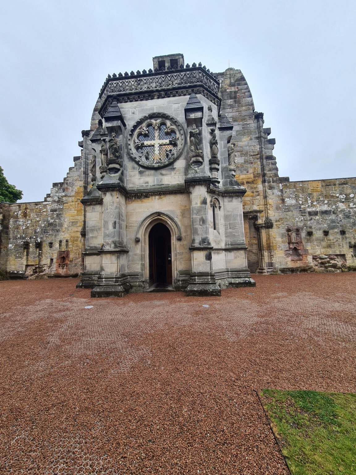Rosslyn Chapel – A scottish World