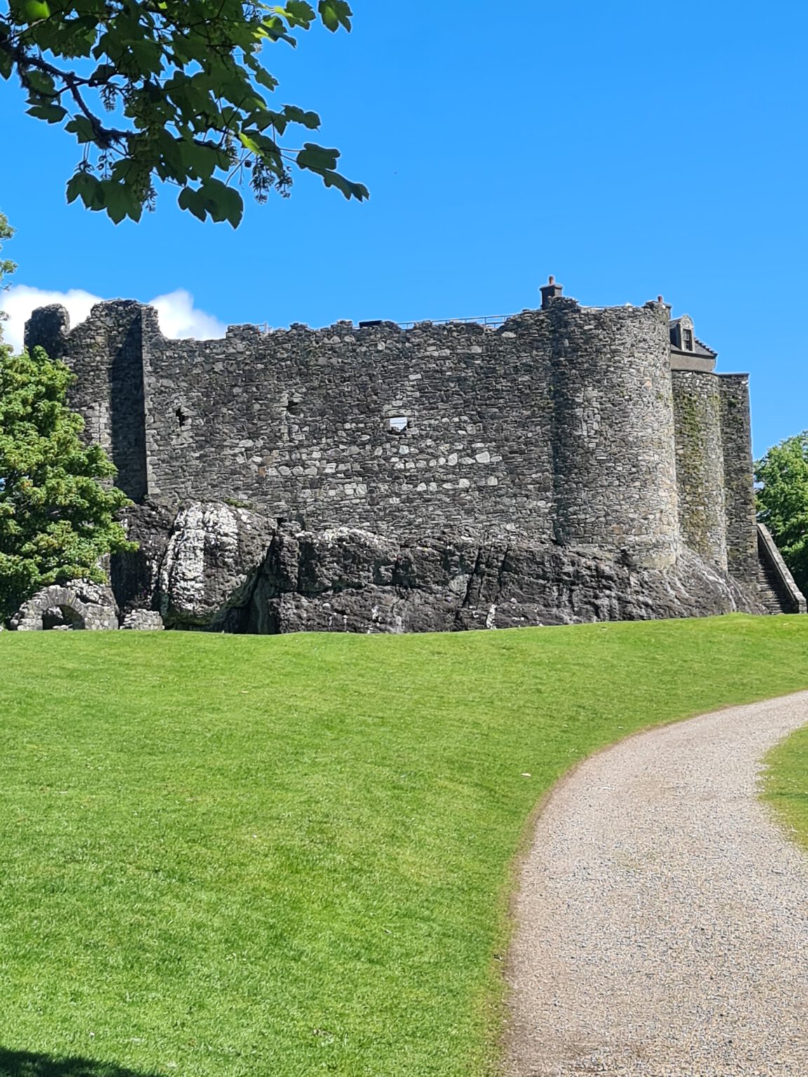 Dunstaffnage Castle and Chapel – A scottish World