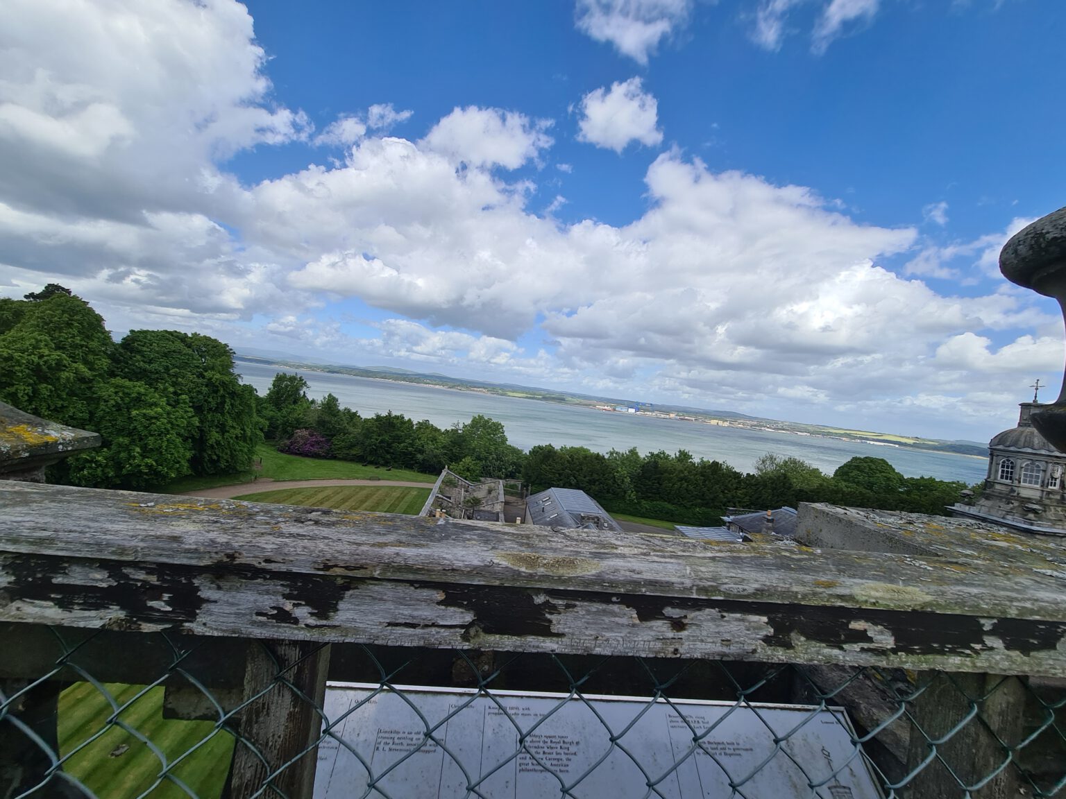 Hopetoun House – The ancestral home of the Hope Family – A scottish World