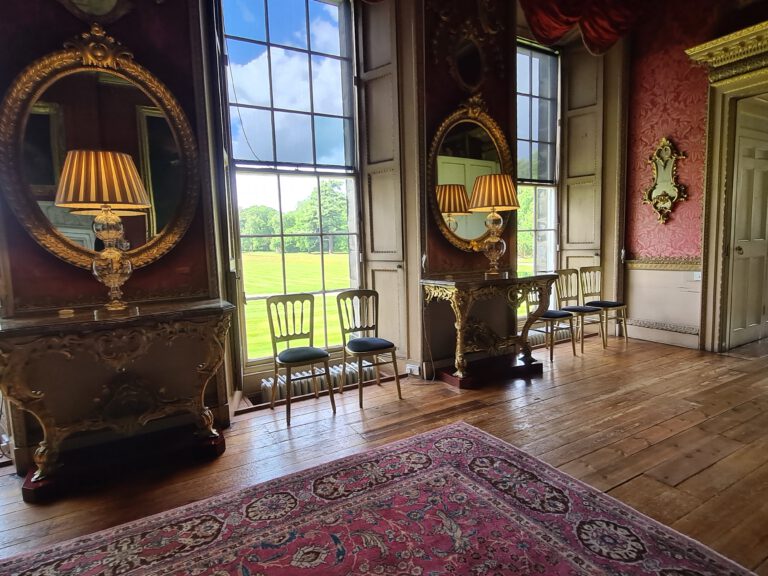 Hopetoun House – The ancestral home of the Hope Family – A scottish World