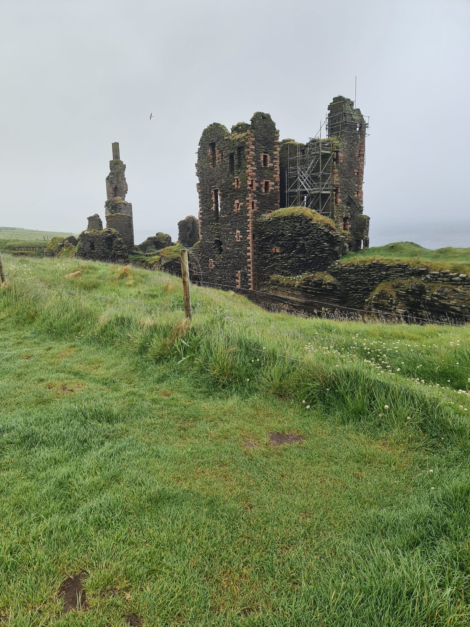 Castle Sinclair Girnigoe – A scottish World
