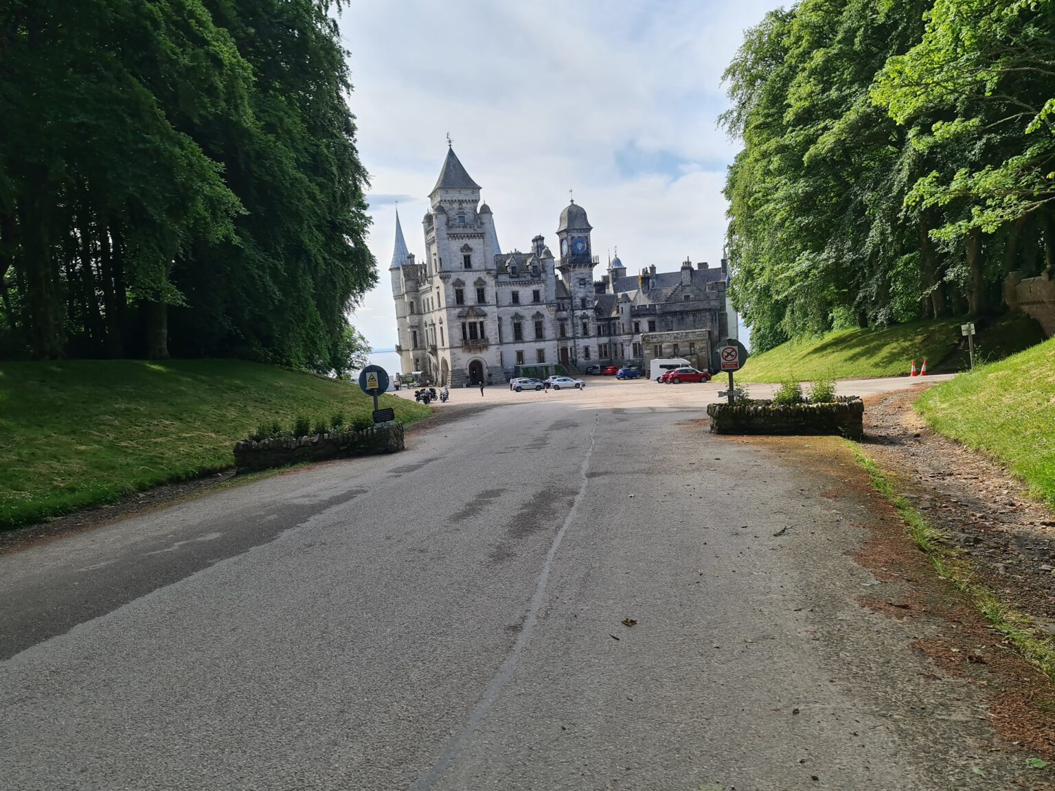 Dunrobin Castle – A scottish World